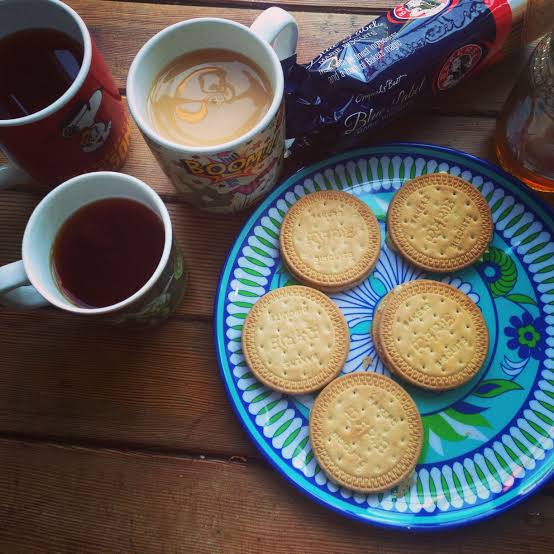 An empty ‘marie biscuit’ jar, full of tea-time memories – wanderwomanwrites